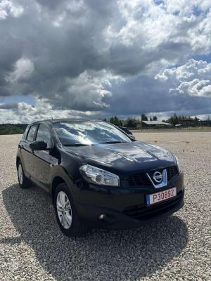 Melns Nissan Qashqai 2011 Tauragė, ar dzinēja tilpumu 1.50 L un nobraukumu 254 tūkst. km par 4200 €, foto 3 vietnē AUTOMOTO.COM.LV