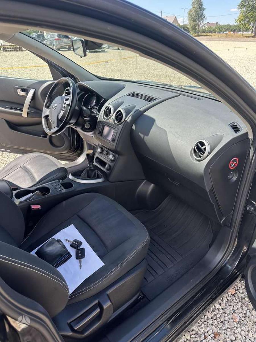 Melns Nissan Qashqai 2011 Tauragė, ar dzinēja tilpumu 1.50 L un nobraukumu 254 tūkst. km par 4200 €, foto 11 vietnē AUTOMOTO.COM.LV