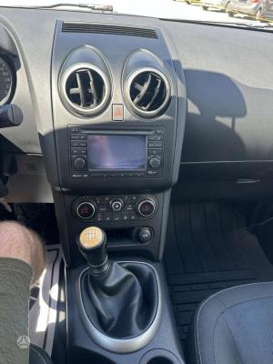 Melns Nissan Qashqai 2011 Tauragė, ar dzinēja tilpumu 1.50 L un nobraukumu 254 tūkst. km par 4200 €, foto 12 vietnē AUTOMOTO.COM.LV