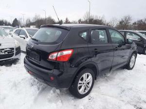Melns Nissan Qashqai 2012 Kauņa, ar dzinēja tilpumu 1.50 L un nobraukumu 172 tūkst. km par 5450 €, foto 6 vietnē AUTOMOTO.COM.LV