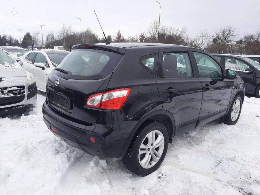 Melns Nissan Qashqai 2012 Kauņa, ar dzinēja tilpumu 1.50 L un nobraukumu 172 tūkst. km par 5450 €, foto 6 vietnē AUTOMOTO.COM.LV