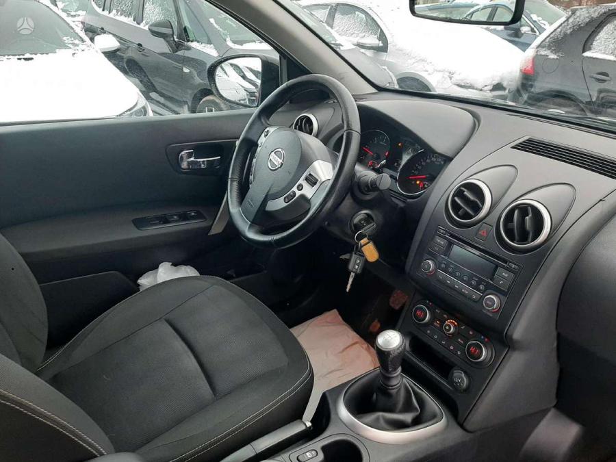 Melns Nissan Qashqai 2012 Kauņa, ar dzinēja tilpumu 1.50 L un nobraukumu 172 tūkst. km par 5450 €, foto 11 vietnē AUTOMOTO.COM.LV