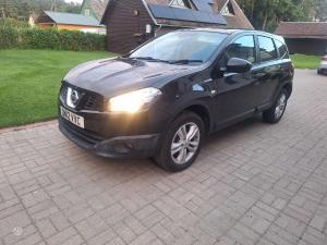 Black Nissan Qashqai 2012 in Kazlu Ruda, with an engine capacity of 1.60 L and mileage of 193 thousand km for 2395 €, photo  on AUTOMOTO.COM.LV