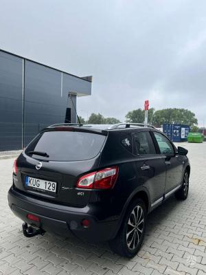Melns Nissan Qashqai 2012 Klaipėda, ar dzinēja tilpumu 1.46 L un nobraukumu 198 tūkst. km par 4400 €, foto 5 vietnē AUTOMOTO.COM.LV