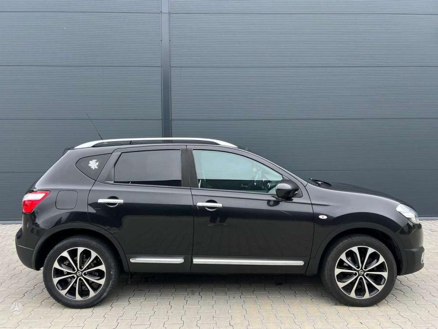 Melns Nissan Qashqai 2012 Klaipėda, ar dzinēja tilpumu 1.46 L un nobraukumu 198 tūkst. km par 4400 €, foto 7 vietnē AUTOMOTO.COM.LV