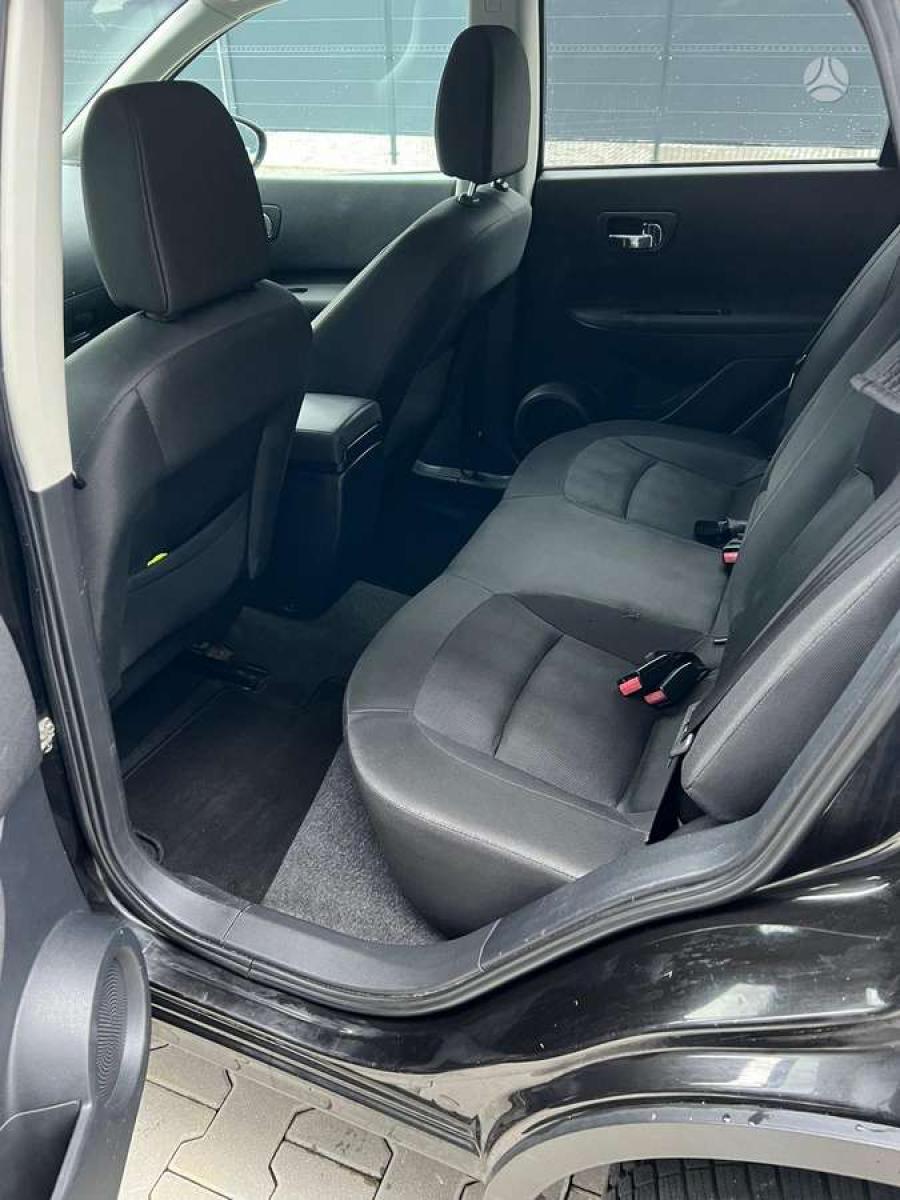 Melns Nissan Qashqai 2012 Klaipėda, ar dzinēja tilpumu 1.46 L un nobraukumu 198 tūkst. km par 4400 €, foto 11 vietnē AUTOMOTO.COM.LV