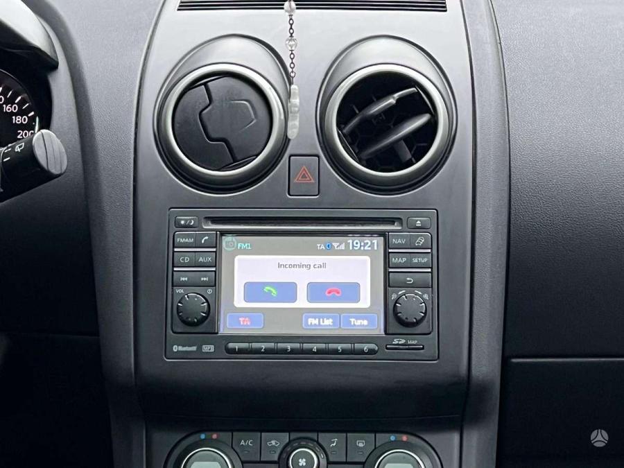 Melns Nissan Qashqai 2012 Klaipėda, ar dzinēja tilpumu 1.46 L un nobraukumu 198 tūkst. km par 4400 €, foto 21 vietnē AUTOMOTO.COM.LV