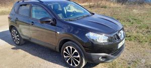 Black Nissan Qashqai 2013 in Kaunas, with an engine capacity of 1.60 L and mileage of 190 thousand km for 5850 €, photo 3 on AUTOMOTO.COM.LV