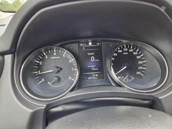 Black Nissan Qashqai 2014 in Marijampole, with an engine capacity of 1.20 L and mileage of 70 thousand km for 6900 €, photo 9 on AUTOMOTO.COM.LV