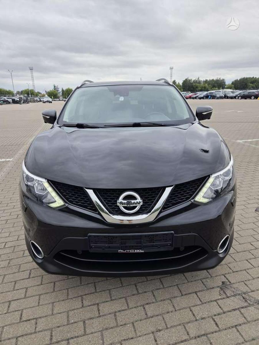 Black Nissan Qashqai 2014 in Marijampole, with an engine capacity of 1.20 L and mileage of 70 thousand km for 6350 €, photo 1 on AUTOMOTO.COM.LV