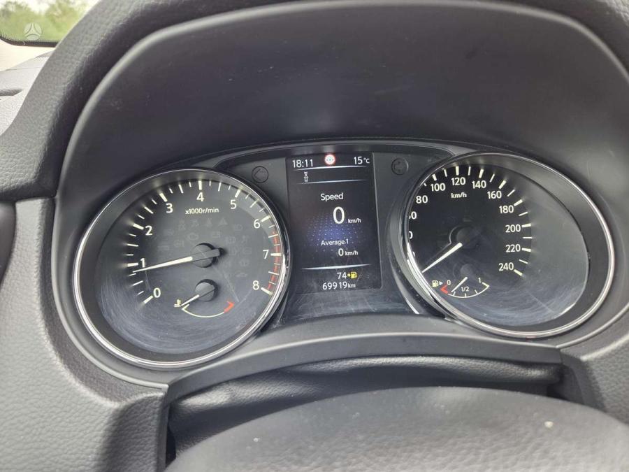 Black Nissan Qashqai 2014 in Marijampole, with an engine capacity of 1.20 L and mileage of 70 thousand km for 6350 €, photo 10 on AUTOMOTO.COM.LV