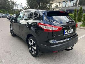 Melns Nissan Qashqai 2015 Viļņa, ar dzinēja tilpumu 1.20 L un nobraukumu 105 tūkst. km par 8150 €, foto 8 vietnē AUTOMOTO.COM.LV