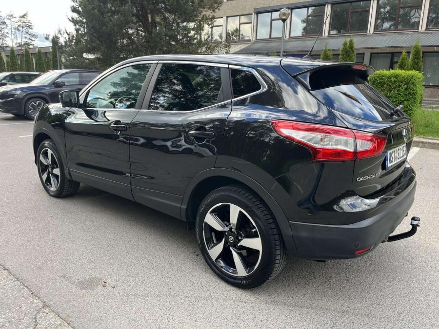 Melns Nissan Qashqai 2015 Viļņa, ar dzinēja tilpumu 1.20 L un nobraukumu 105 tūkst. km par 8150 €, foto 9 vietnē AUTOMOTO.COM.LV