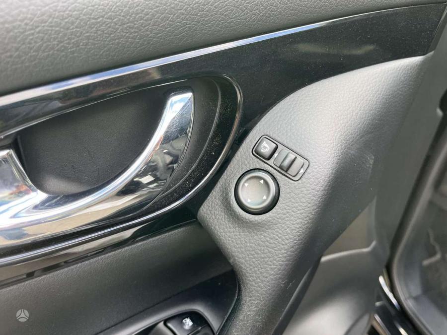 Melns Nissan Qashqai 2015 Viļņa, ar dzinēja tilpumu 1.20 L un nobraukumu 105 tūkst. km par 8150 €, foto 14 vietnē AUTOMOTO.COM.LV