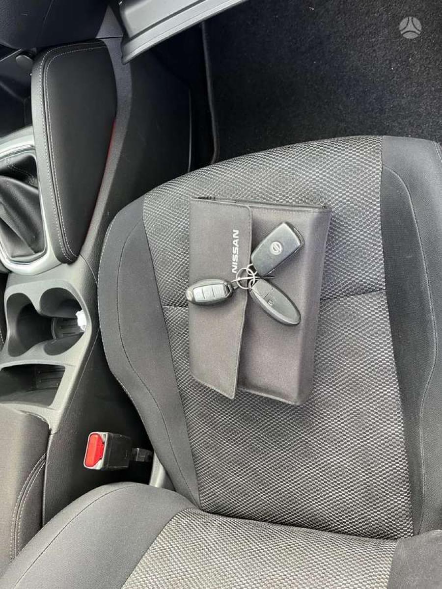 Melns Nissan Qashqai 2015 Viļņa, ar dzinēja tilpumu 1.20 L un nobraukumu 105 tūkst. km par 8150 €, foto 27 vietnē AUTOMOTO.COM.LV