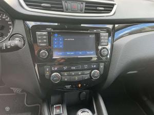 Melns Nissan Qashqai 2015 Viļņa, ar dzinēja tilpumu 1.20 L un nobraukumu 105 tūkst. km par 8150 €, foto 28 vietnē AUTOMOTO.COM.LV