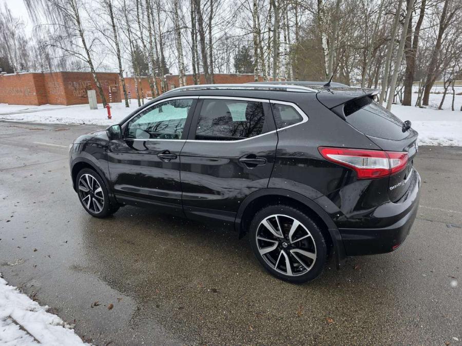 Melns Nissan Qashqai 2016 Marijampole, ar dzinēja tilpumu 1.46 L un nobraukumu 212 tūkst. km par 8990 €, foto 9 vietnē AUTOMOTO.COM.LV