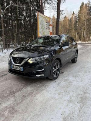 Melns Nissan Qashqai 2020 Tauragė, ar dzinēja tilpumu 1.46 L un nobraukumu 210 tūkst. km par 11900 €, foto  vietnē AUTOMOTO.COM.LV