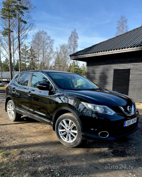 Melns Nissan Qashqai 2014 Tallina, ar dzinēja tilpumu 1.20 L un nobraukumu 170 tūkst. km par 6200 €, foto 4 vietnē AUTOMOTO.COM.LV