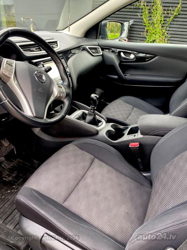 Melns Nissan Qashqai 2014 Tallina, ar dzinēja tilpumu 1.20 L un nobraukumu 170 tūkst. km par 6200 €, foto 11 vietnē AUTOMOTO.COM.LV