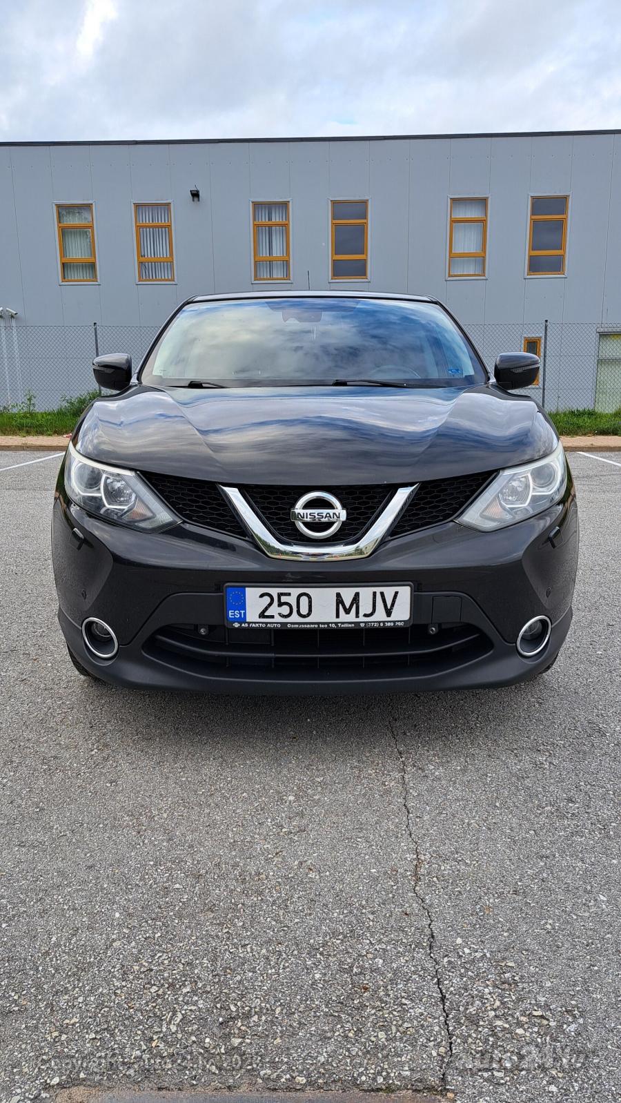Black Nissan Qashqai 2015 in Tartu, with an engine capacity of 1.20 L and mileage of 108 thousand km for 7900 €, photo 4 on AUTOMOTO.COM.LV