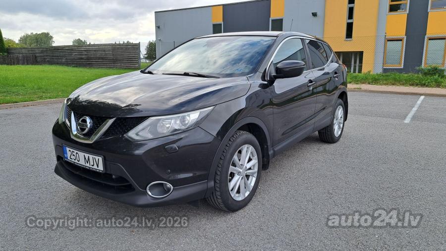 Black Nissan Qashqai 2015 in Tartu, with an engine capacity of 1.20 L and mileage of 108 thousand km for 7900 €, photo 5 on AUTOMOTO.COM.LV