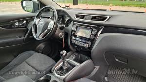 Black Nissan Qashqai 2015 in Tartu, with an engine capacity of 1.20 L and mileage of 108 thousand km for 7900 €, photo 12 on AUTOMOTO.COM.LV