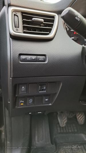 Black Nissan Qashqai 2015 in Tartu, with an engine capacity of 1.20 L and mileage of 108 thousand km for 7900 €, photo 20 on AUTOMOTO.COM.LV