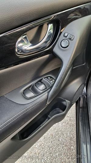 Black Nissan Qashqai 2015 in Tartu, with an engine capacity of 1.20 L and mileage of 108 thousand km for 7900 €, photo 21 on AUTOMOTO.COM.LV