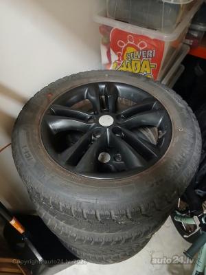Black Nissan Qashqai 2015 in Tartu, with an engine capacity of 1.20 L and mileage of 108 thousand km for 7900 €, photo 27 on AUTOMOTO.COM.LV