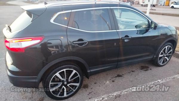 Melns Nissan Qashqai 2016 Tallina, ar dzinēja tilpumu 1.50 L un nobraukumu 196 tūkst. km par 11500 €, foto 7 vietnē AUTOMOTO.COM.LV