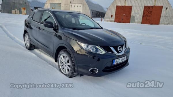 Black Nissan Qashqai 2017 in Tallinn, with an engine capacity of 1.20 L and mileage of 105 thousand km for 11500 €, photo 3 on AUTOMOTO.COM.LV
