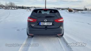 Black Nissan Qashqai 2017 in Tallinn, with an engine capacity of 1.20 L and mileage of 105 thousand km for 11500 €, photo 7 on AUTOMOTO.COM.LV