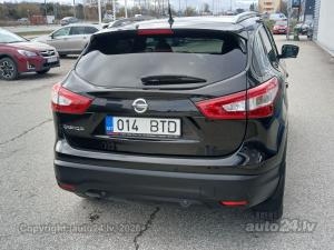 Black Nissan Qashqai 2017 in Tartu, with an engine capacity of 1.20 L and mileage of 178 thousand km for 7700 €, photo 6 on AUTOMOTO.COM.LV