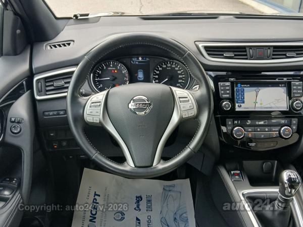 Black Nissan Qashqai 2017 in Tartu, with an engine capacity of 1.20 L and mileage of 178 thousand km for 7700 €, photo 9 on AUTOMOTO.COM.LV