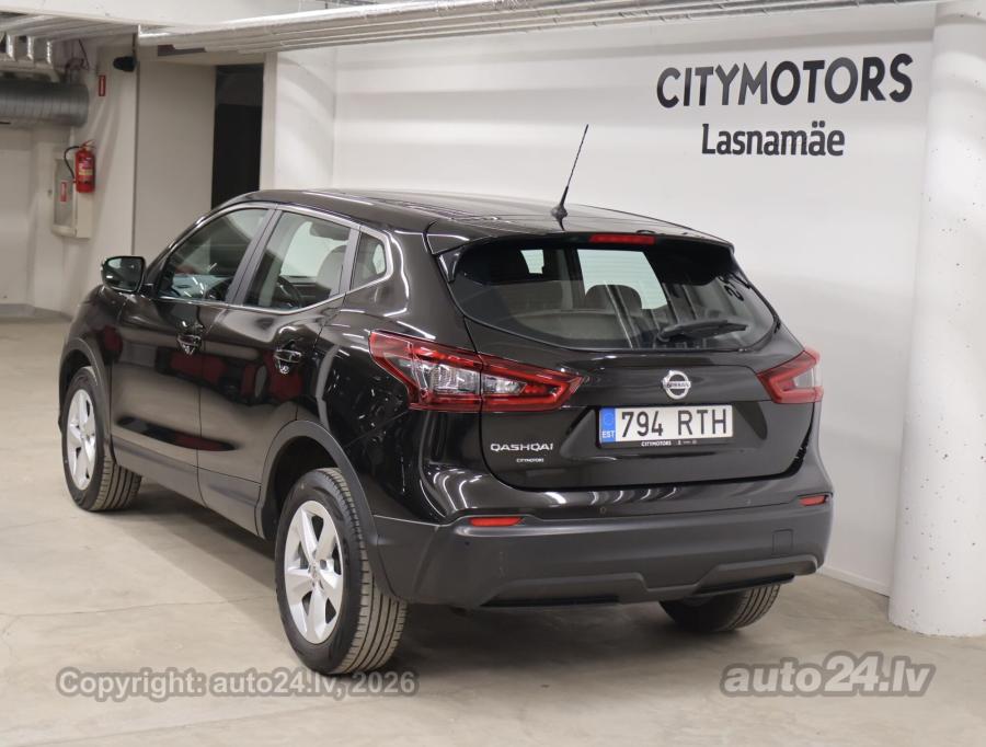 Black Nissan Qashqai 2020 in Tallinn, with an engine capacity of 1.30 L and mileage of 137 thousand km for 11900 €, photo 4 on AUTOMOTO.COM.LV