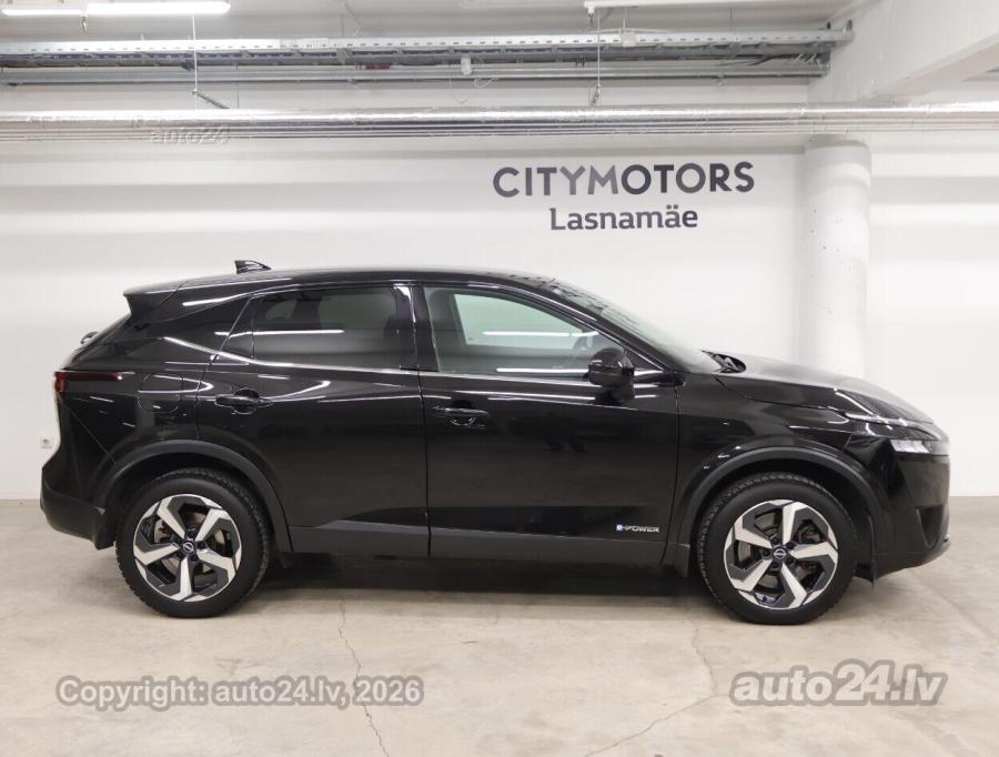 Black Nissan Qashqai 2023 in Tallinn, with an engine capacity of 1.50 L and mileage of 29 thousand km for 25900 €, photo 5 on AUTOMOTO.COM.LV