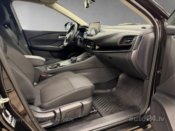 Melns Nissan Qashqai 2023 Tallina, ar dzinēja tilpumu 1.30 L un nobraukumu 19 tūkst. km par 26499 €, foto 10 vietnē AUTOMOTO.COM.LV