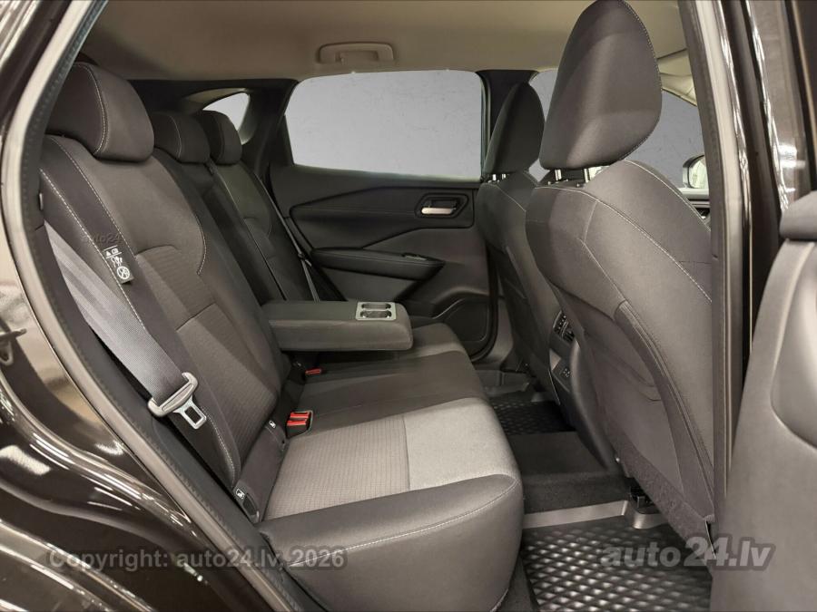 Black Nissan Qashqai 2023 in Tallinn, with an engine capacity of 1.30 L and mileage of 19 thousand km for 26499 €, photo 13 on AUTOMOTO.COM.LV