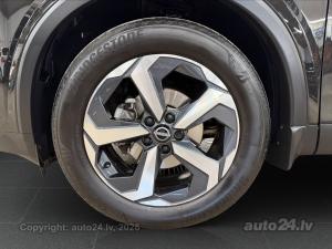 Black Nissan Qashqai 2023 in Tallinn, with an engine capacity of 1.30 L and mileage of 19 thousand km for 26499 €, photo 24 on AUTOMOTO.COM.LV