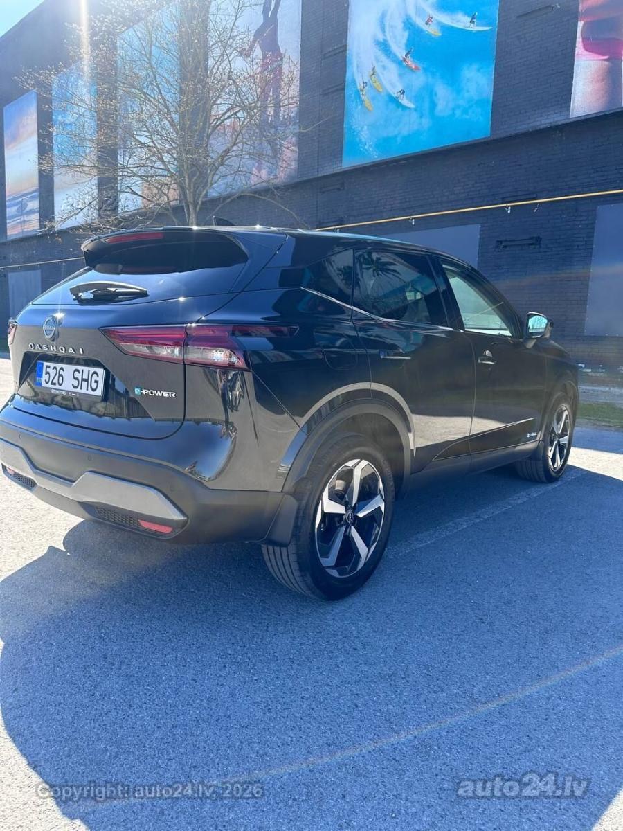 Black Nissan Qashqai 2023 in Tallinn, with an engine capacity of 1.50 L and mileage of 34 thousand km for 23000 €, photo 5 on AUTOMOTO.COM.LV