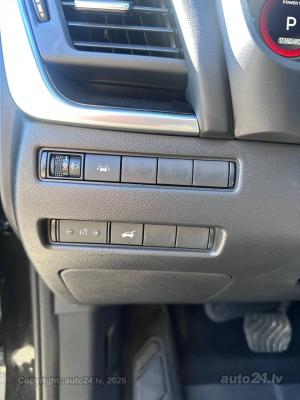 Black Nissan Qashqai 2023 in Tallinn, with an engine capacity of 1.50 L and mileage of 34 thousand km for 23000 €, photo 13 on AUTOMOTO.COM.LV