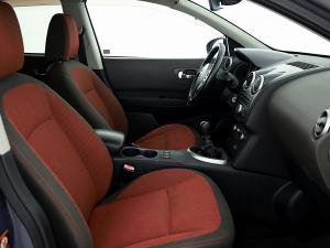 Zils Nissan Qashqai 2007 Tallina, ar dzinēja tilpumu 1.50 L un nobraukumu 397 tūkst. km par 1799 €, foto 7 vietnē AUTOMOTO.COM.LV