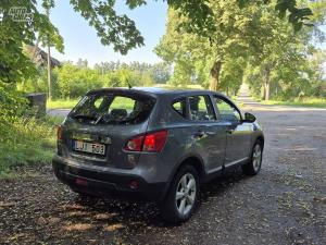 Blue Nissan Qashqai 2007 in Vilnius, with an engine capacity of 2.00 L and mileage of 288 thousand km for 3300 €, photo 6 on AUTOMOTO.COM.LV