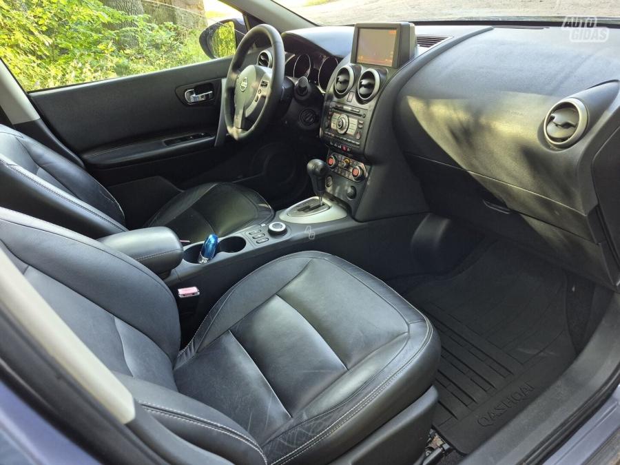 Blue Nissan Qashqai 2007 in Vilnius, with an engine capacity of 2.00 L and mileage of 288 thousand km for 3300 €, photo 11 on AUTOMOTO.COM.LV