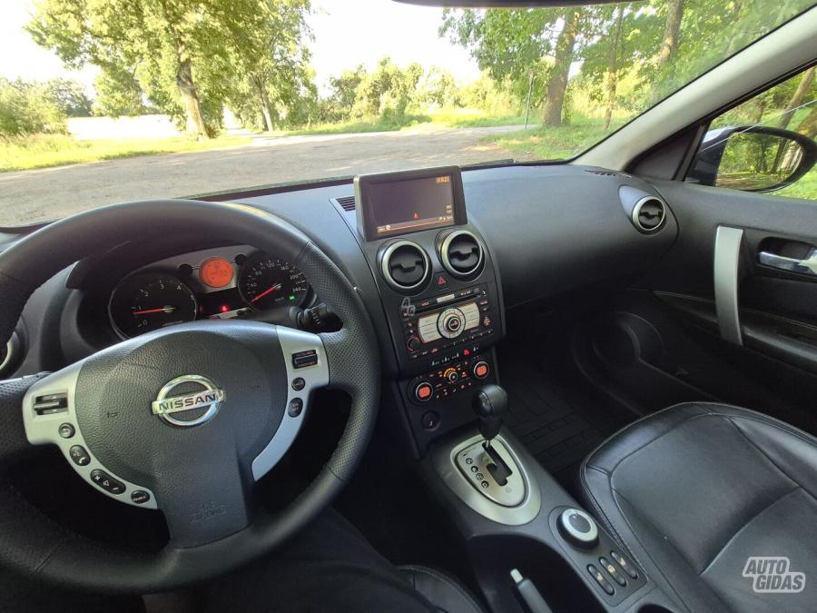 Blue Nissan Qashqai 2007 in Vilnius, with an engine capacity of 2.00 L and mileage of 288 thousand km for 3300 €, photo 14 on AUTOMOTO.COM.LV