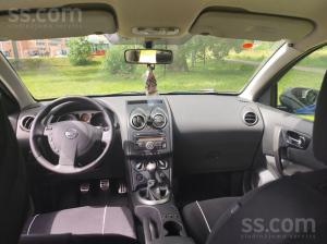 Blue Nissan Qashqai 2007 in Liepaja, with an engine capacity of 1.60 L and mileage of 347 thousand km for 2600 €, photo 4 on AUTOMOTO.COM.LV