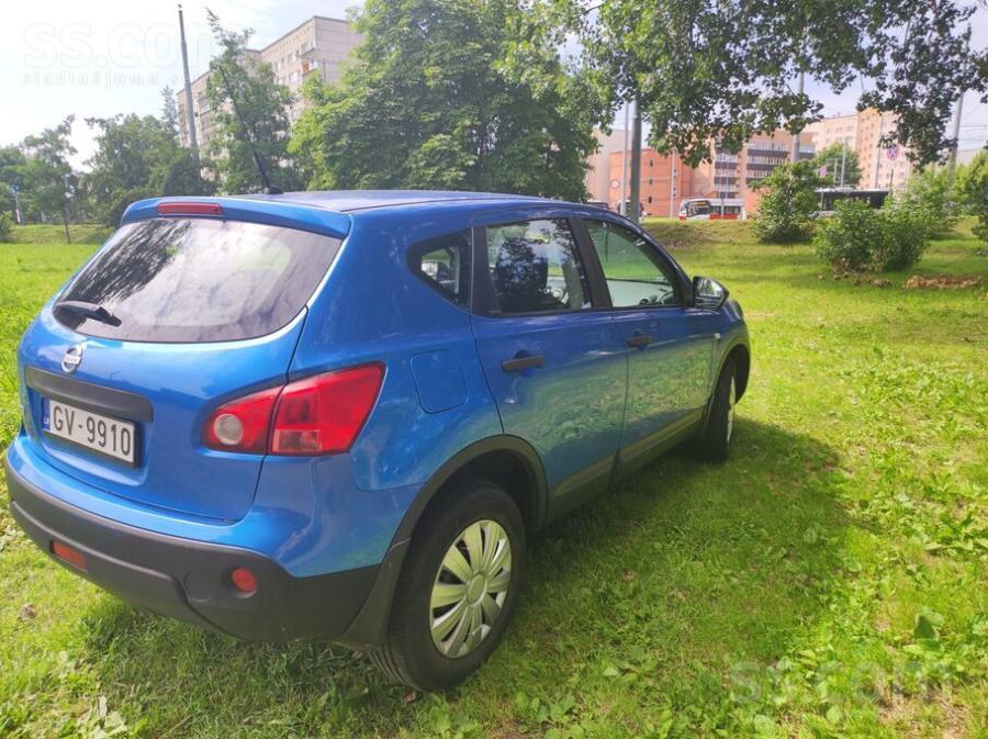 Blue Nissan Qashqai 2007 in Liepaja, with an engine capacity of 1.60 L and mileage of 347 thousand km for 2600 €, photo 7 on AUTOMOTO.COM.LV