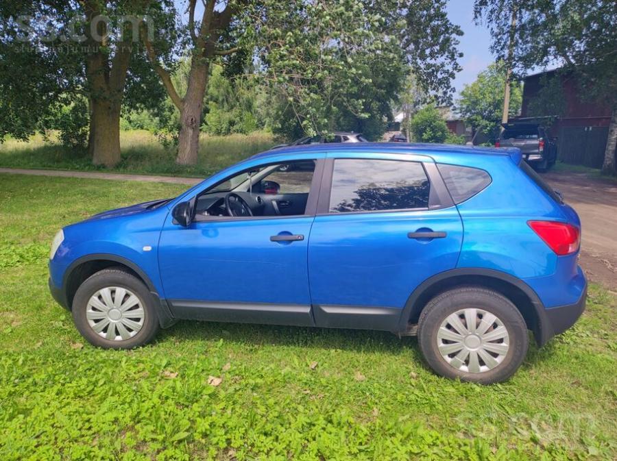 Blue Nissan Qashqai 2007 in Liepaja, with an engine capacity of 1.60 L and mileage of 347 thousand km for 2600 €, photo 9 on AUTOMOTO.COM.LV