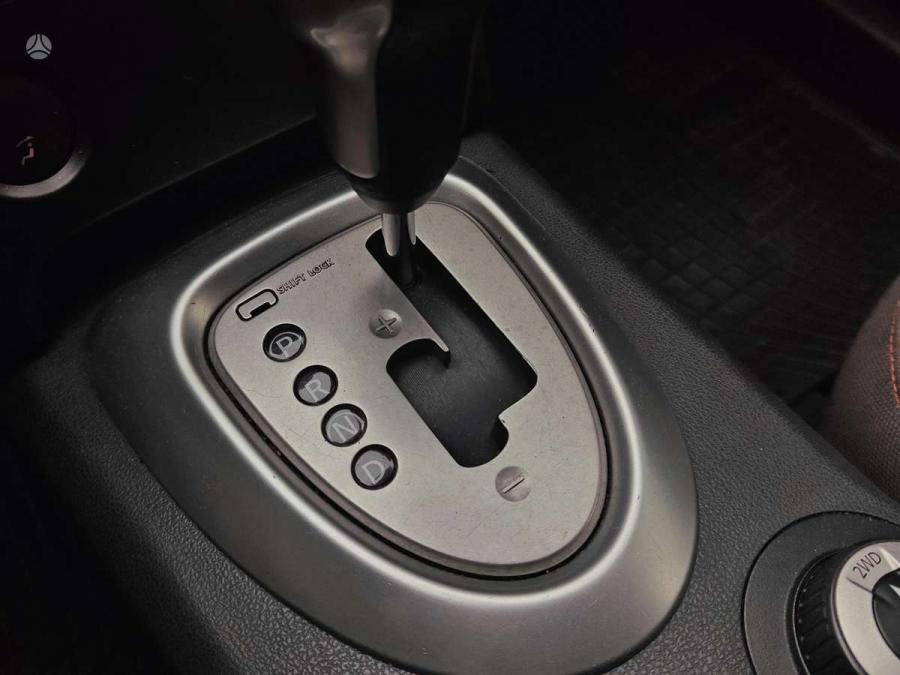 Zils Nissan Qashqai 2007 Viļņa, ar dzinēja tilpumu 2.00 L un nobraukumu 200 tūkst. km par 3850 €, foto 9 vietnē AUTOMOTO.COM.LV